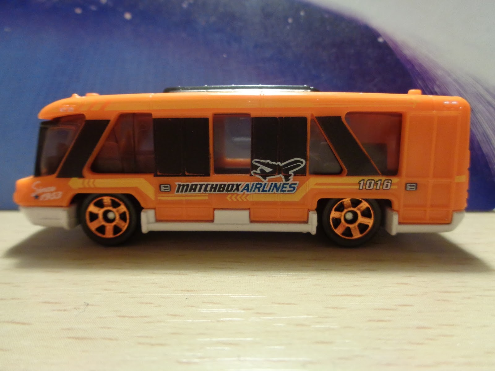 J And J Toys: Matchbox Swift Shuttle