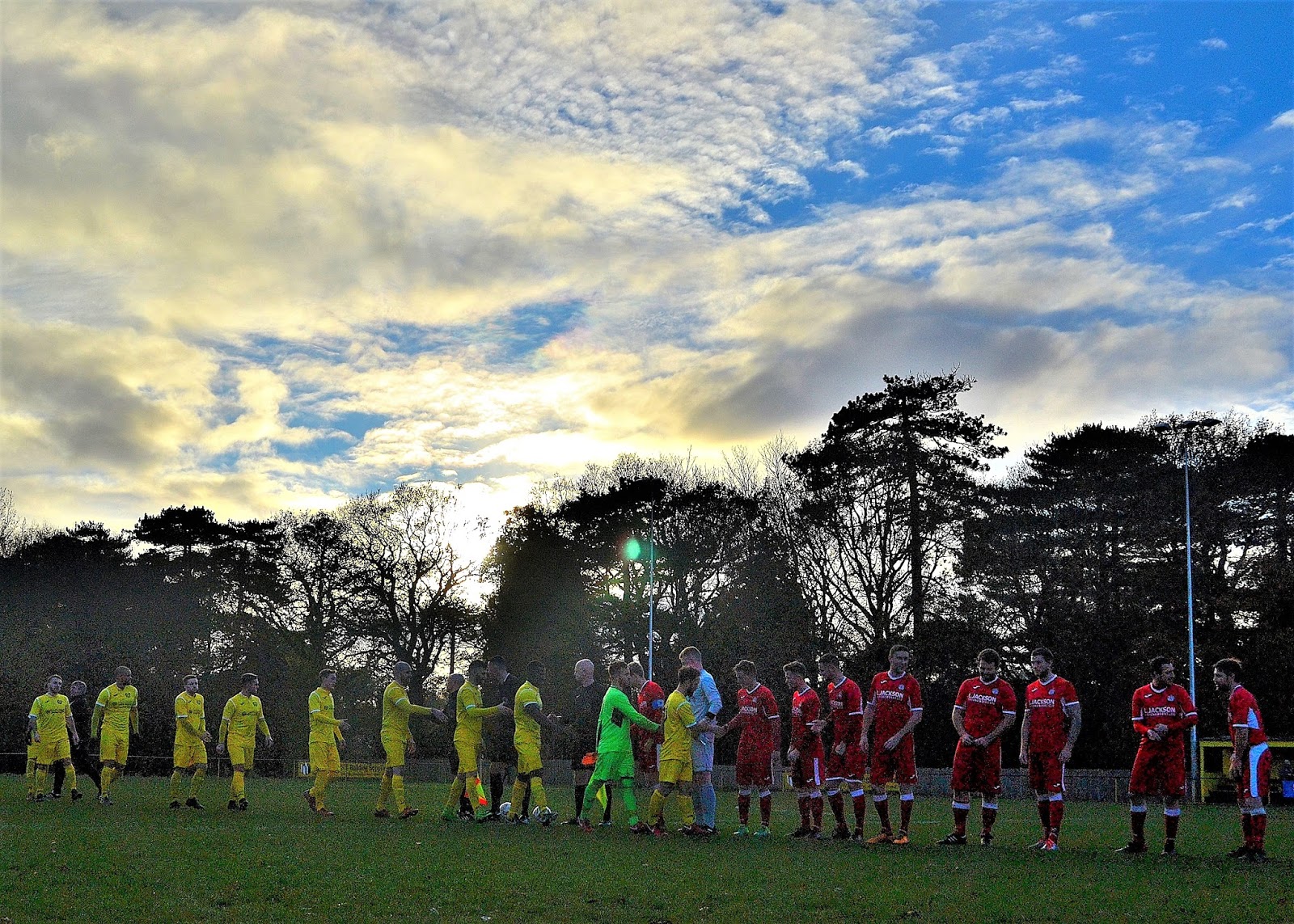 Hopping Around Hampshire: Hamble Club v Horndean