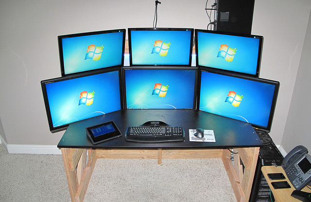 Pengertian Workstation, Perbedaan, Fungsi dan Tugasnya Lengkap - Blog ...