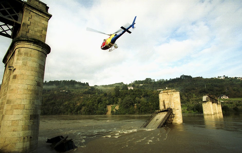 Os dias seguintes à queda da ponte de Entre-os-Rios - VIDA DE BOMBEIRO