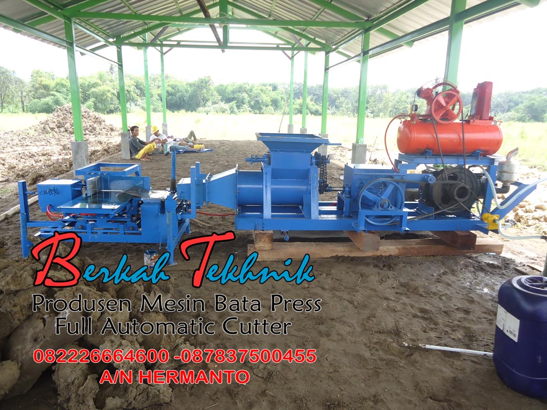 Pelatihan Serta Uji Coba Mesin Bata Merah Full Automatic Cutter - MESIN ...