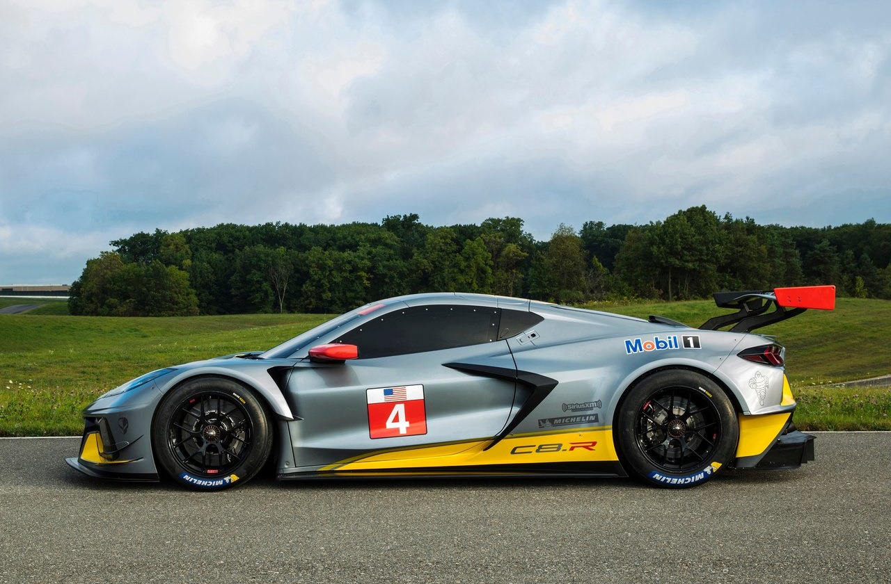 Chevrolet revela o Corvette C8.R, versão de competição com motor 5.5 ...