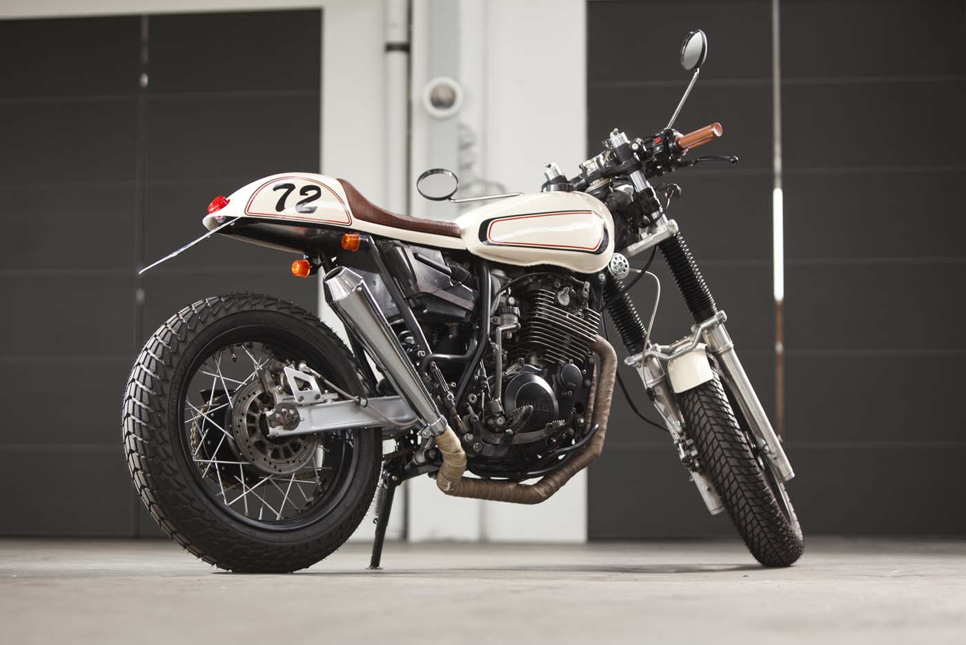 Racing Cafè: Yamaha XT 600 Z “Schokobohne” by Benders