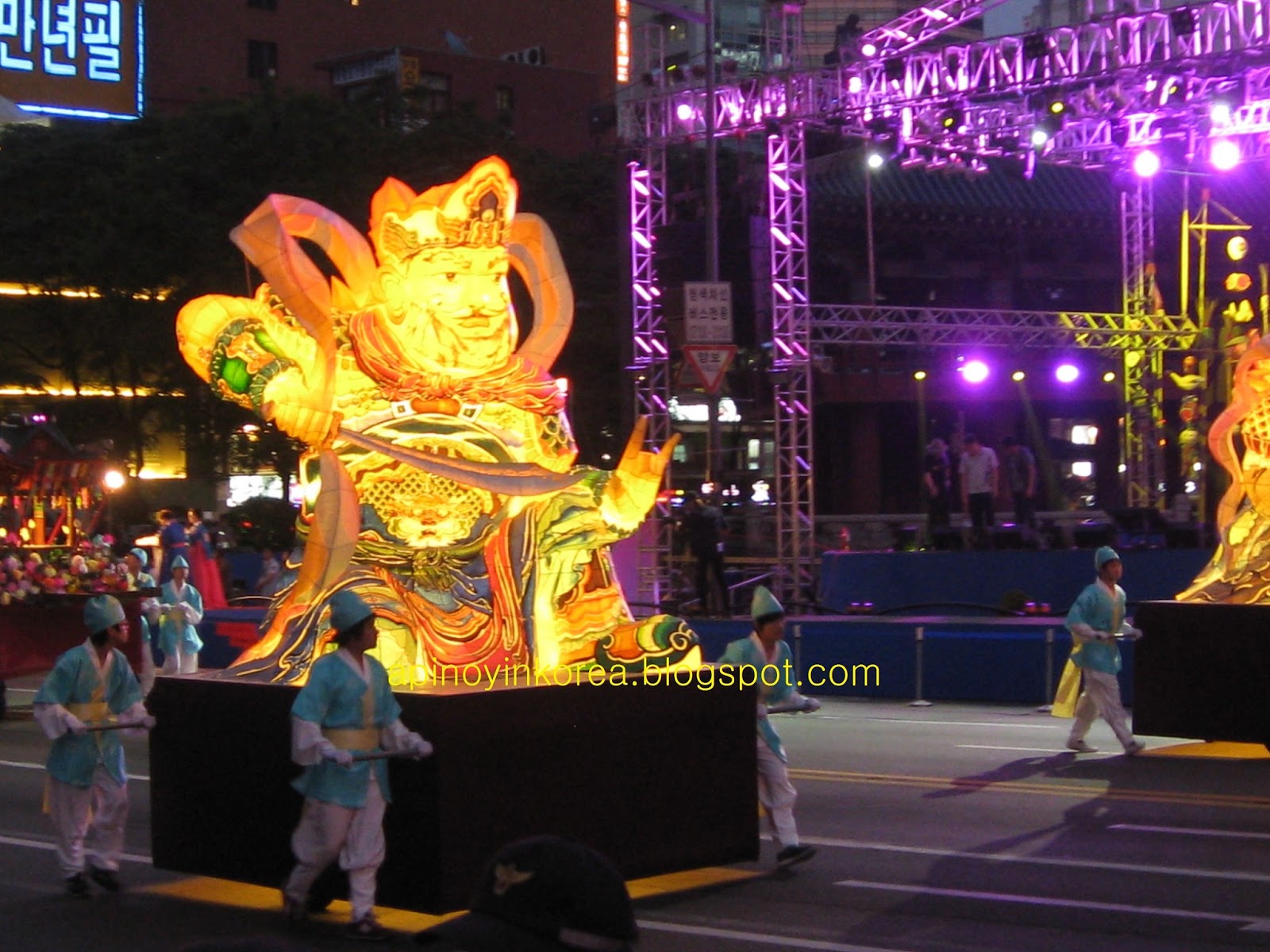 A Pinoy in Korea: The Very Colorful Lotus Lantern Parade!