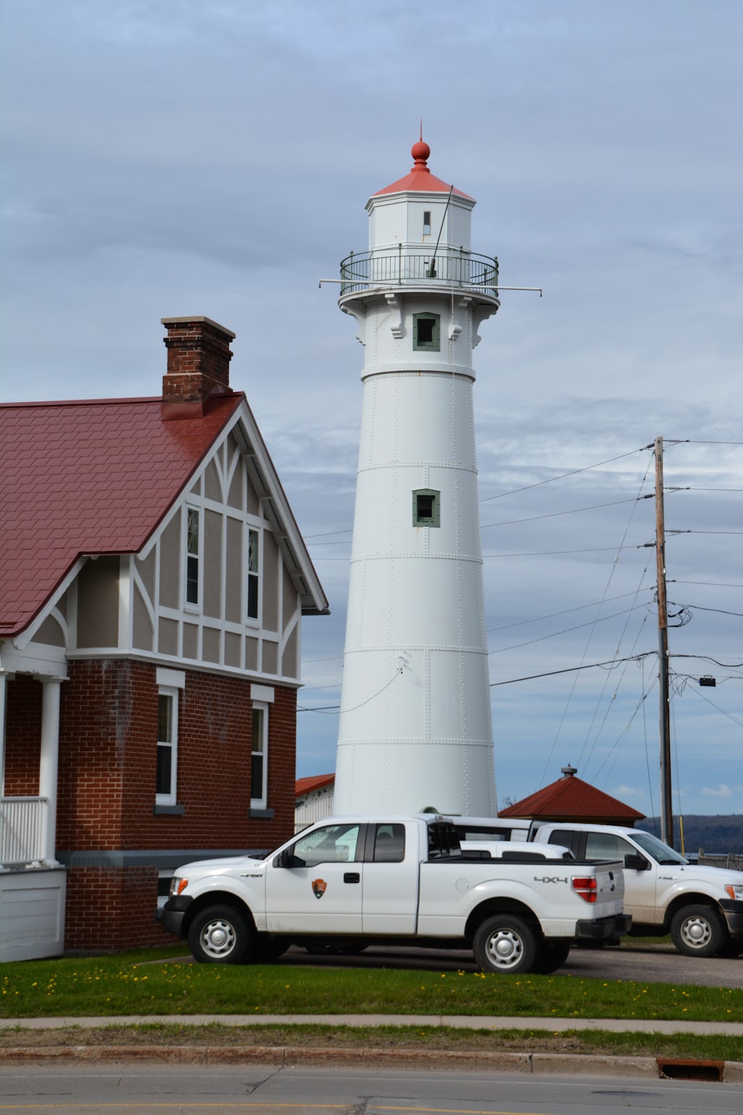 WC-LIGHTHOUSES: MUNISING RANGE LIGHTHOUSE-MUNISING, MICHIGAN