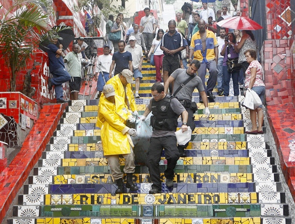 Jorge Selarón [Pintor e Ceramista Chileno] - Revista Biografia