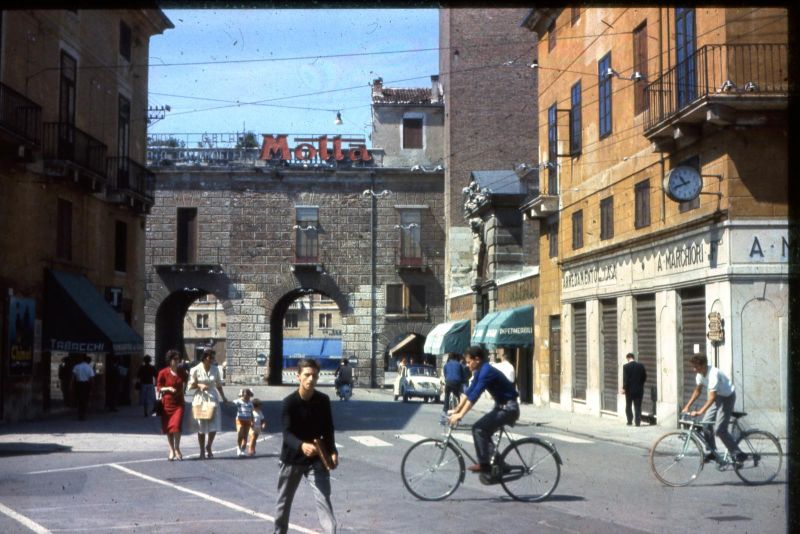Wonderful Life of Italy in the Late 1950s Through Fascinating Color ...