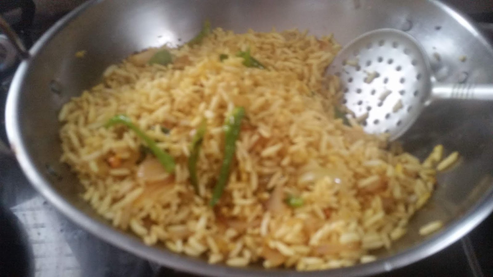 Kadle Puri Uppittu | Karnataka style Puffed Rice upma