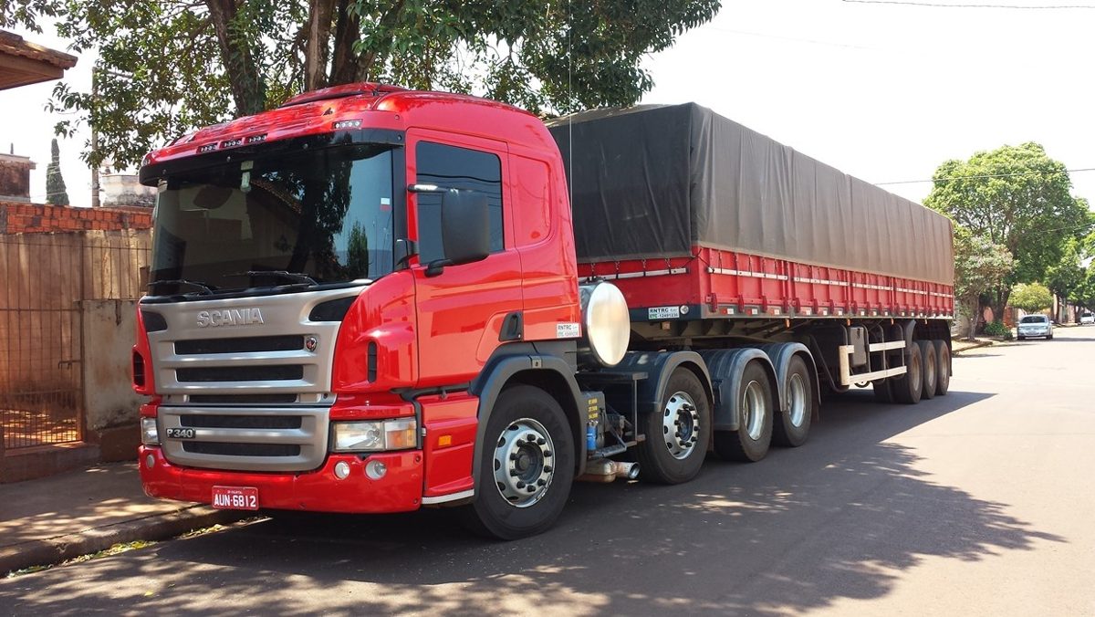 DIECIOCHO RUEDAS: NUEVO CONCEPTO DE TRACTOR 8X2/8x4 SE IMPONE EN BRASIL