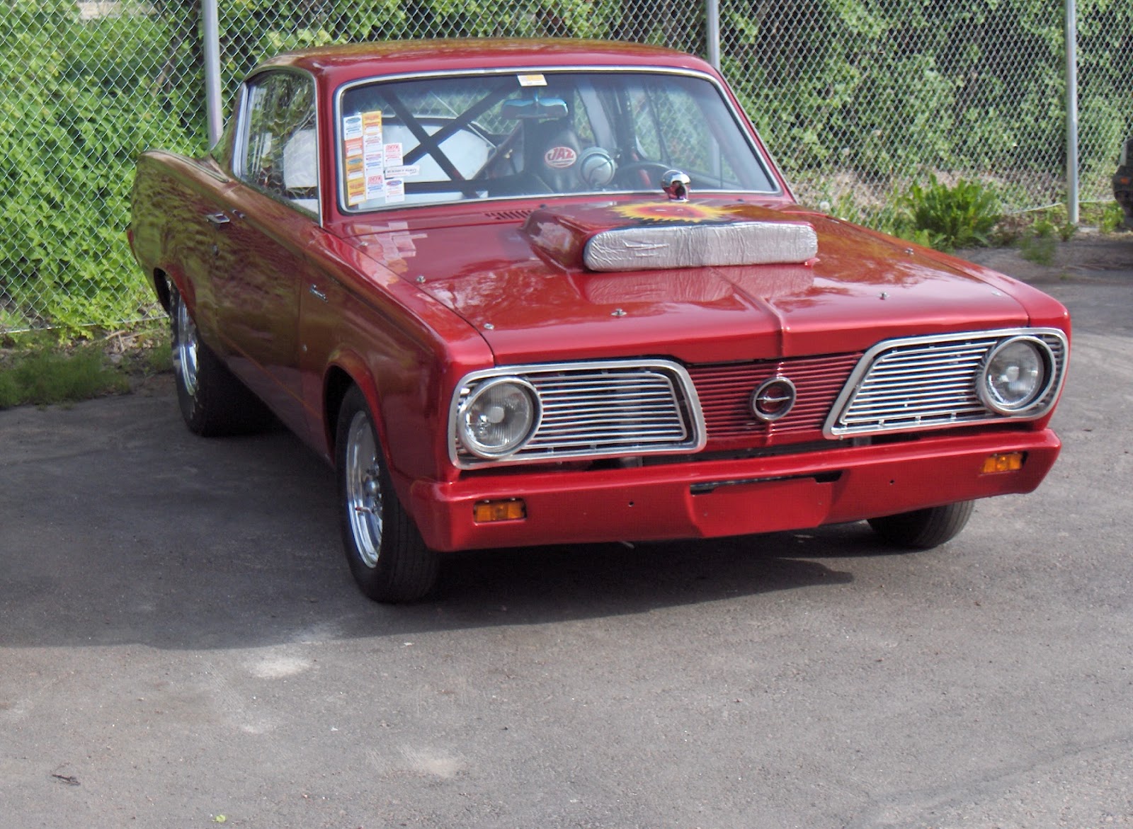 SUOMEN A-BODY MOPARIT: 43. Plymouth Barracuda 1966