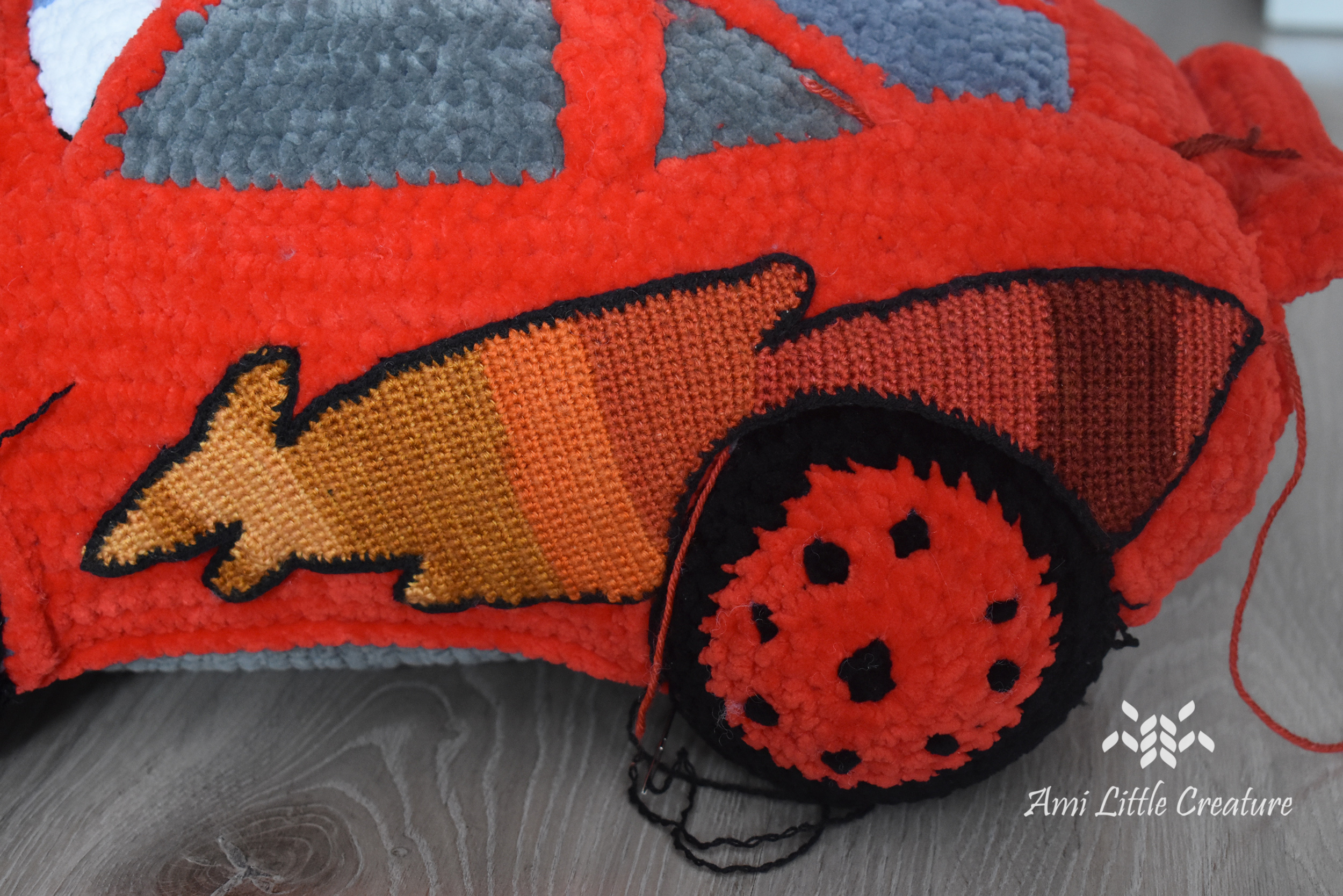 Lightning McQueen (CARS inspired) FREE PATTERN part 2