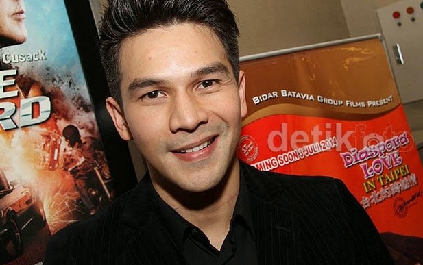 Biografi Jonathan Frizzy