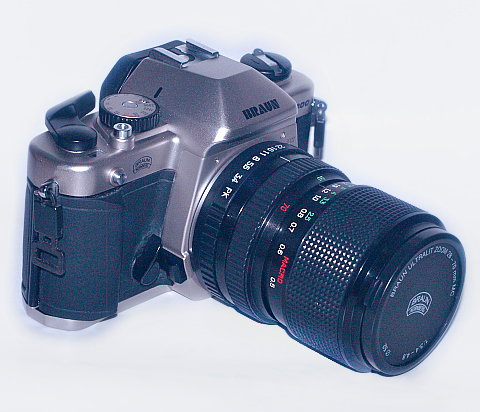 Dunia Lawas: Kamera Analog BRAUN SR2000