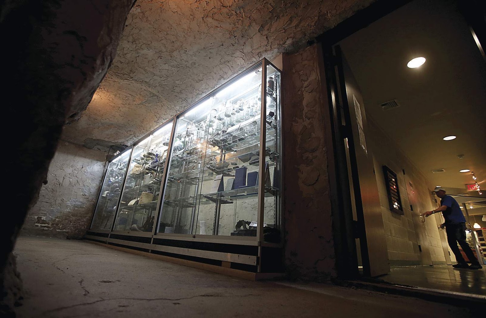 MEC&F Expert Engineers : Franklin Mineral Museum Robbery: Burglars ...