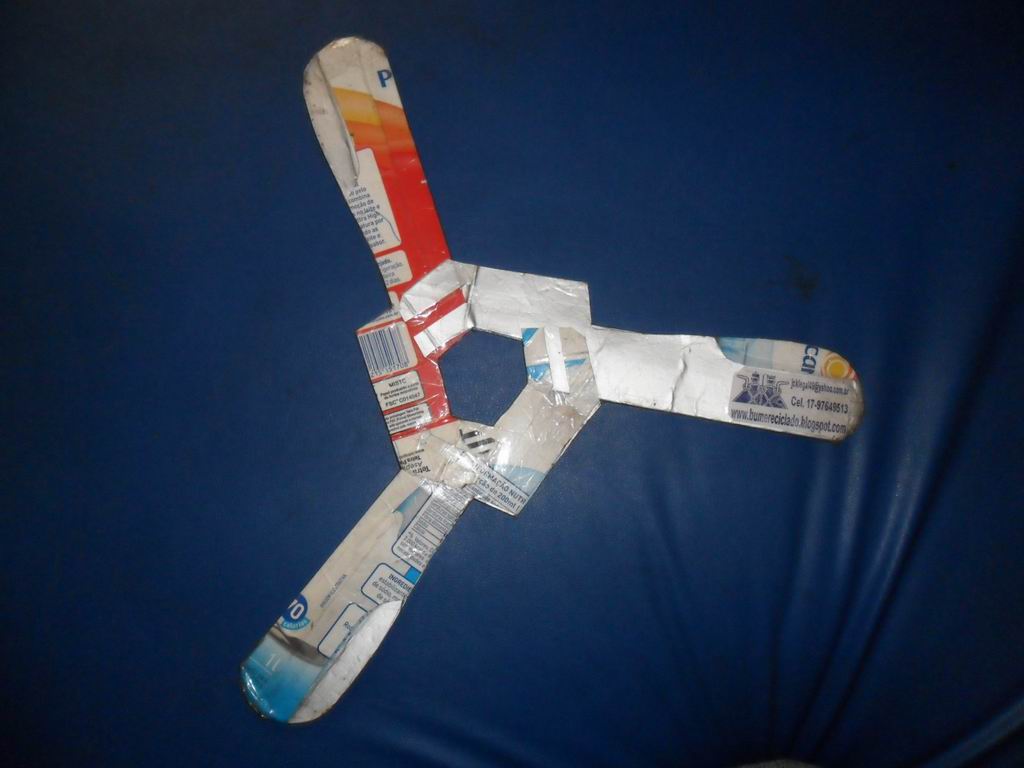 Bumerangue de Papel: Modelos atuais de bumerangue de papel