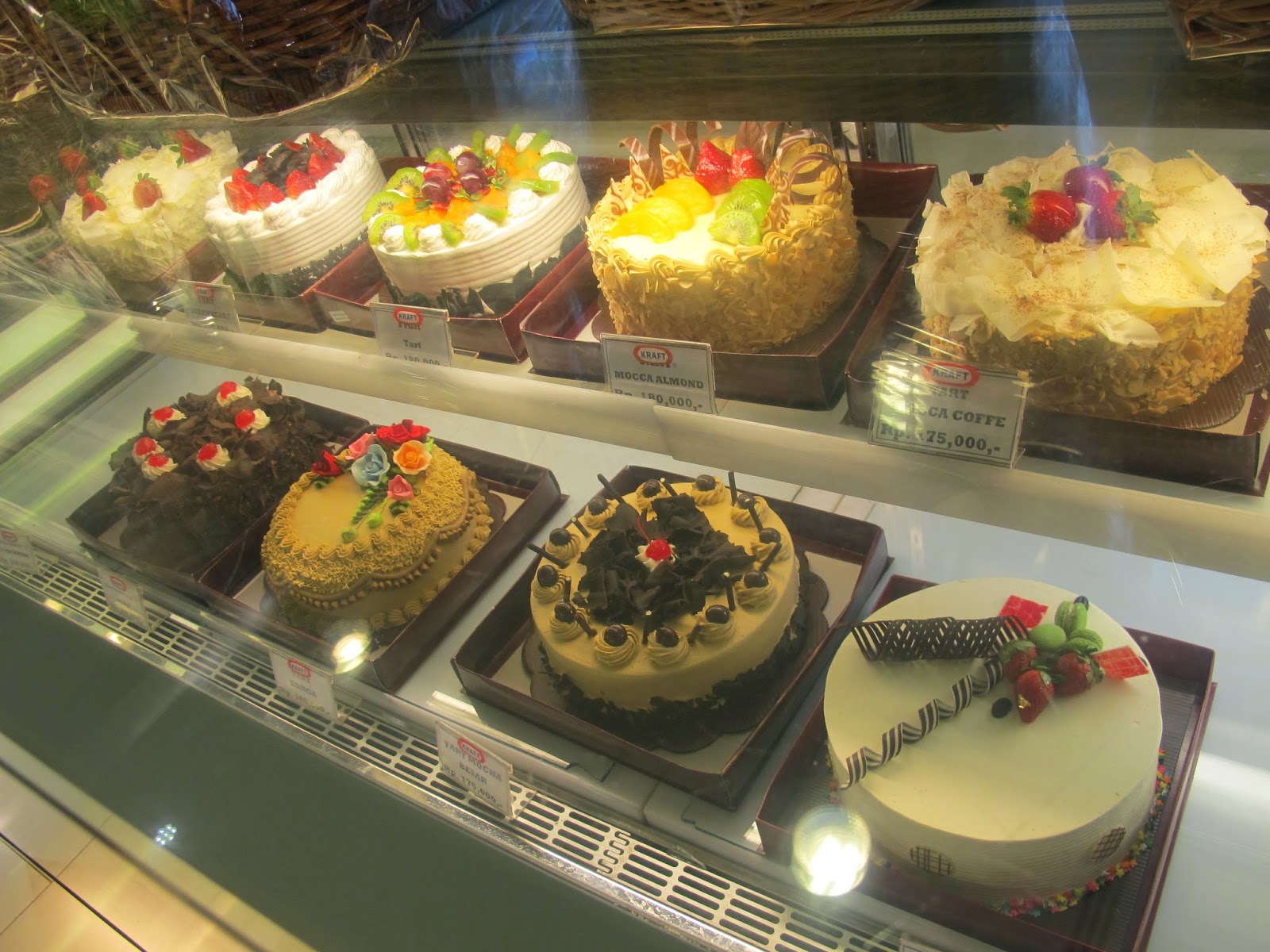 Michelle Noms: Kartika Sari, Bandung