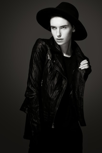 MAJOR MODEL WOMEN: Nicole Doyle by Anthony Goble