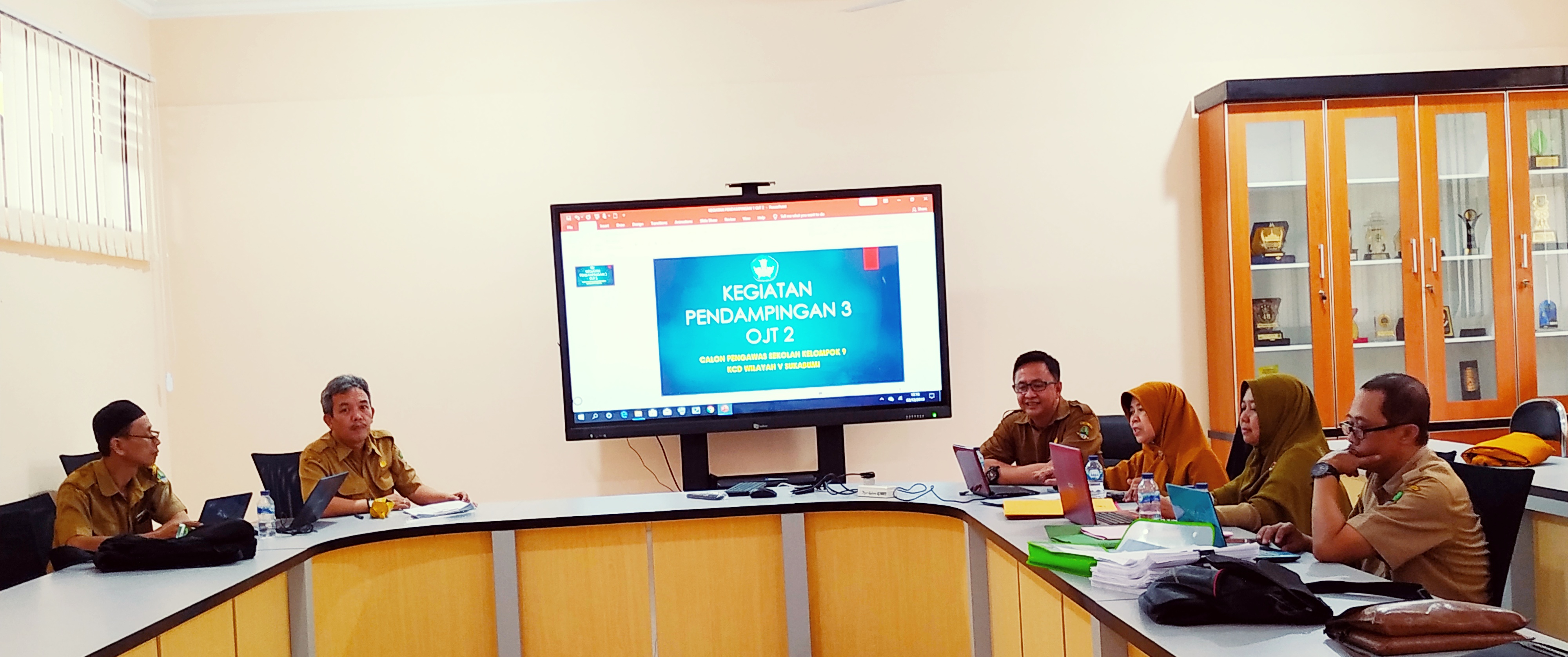 Guru Bermutu Indonesia Maju - Blog Amin Herwansyah