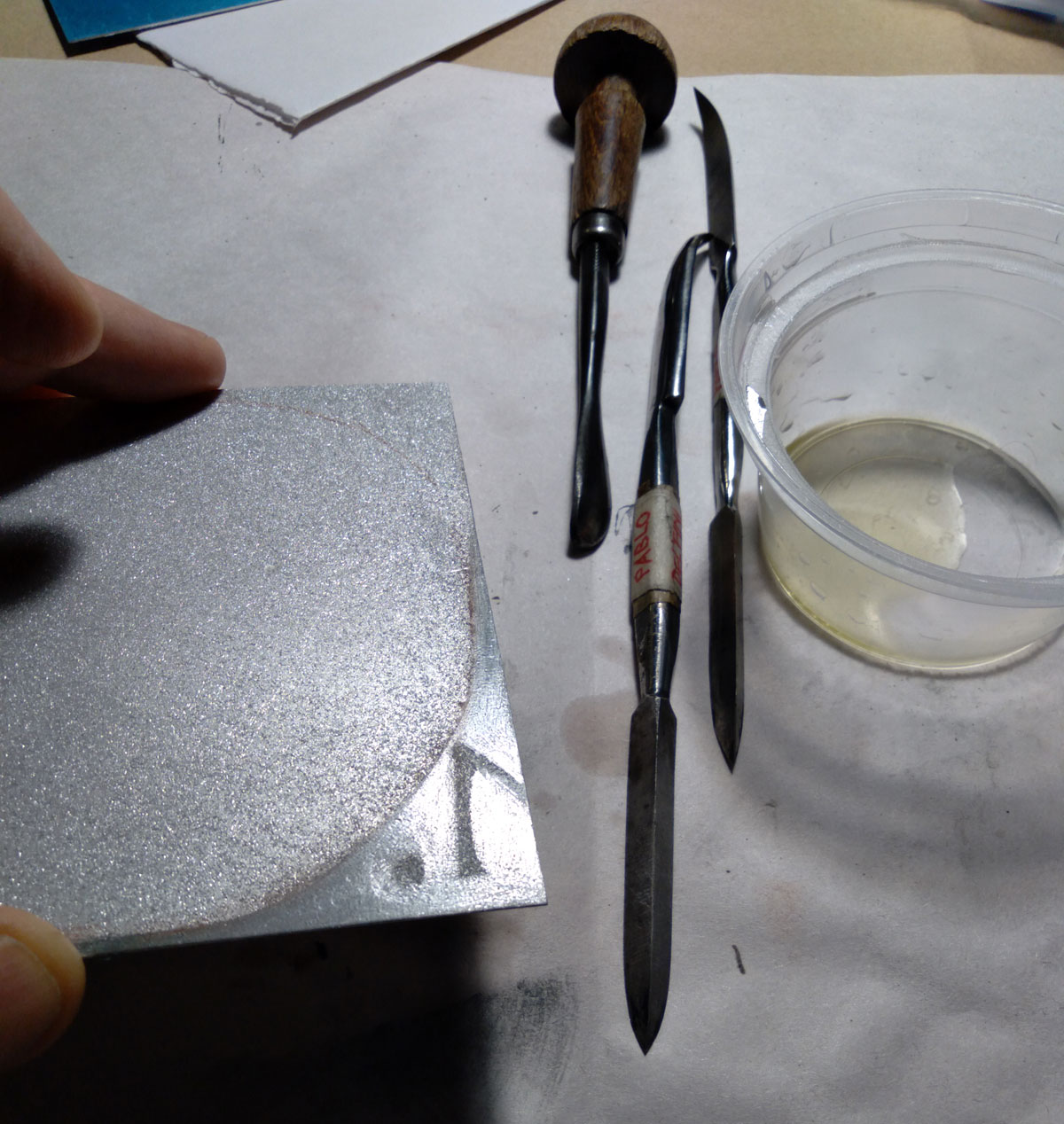 Grabado menos tóxico: Mezzotinta a la arena