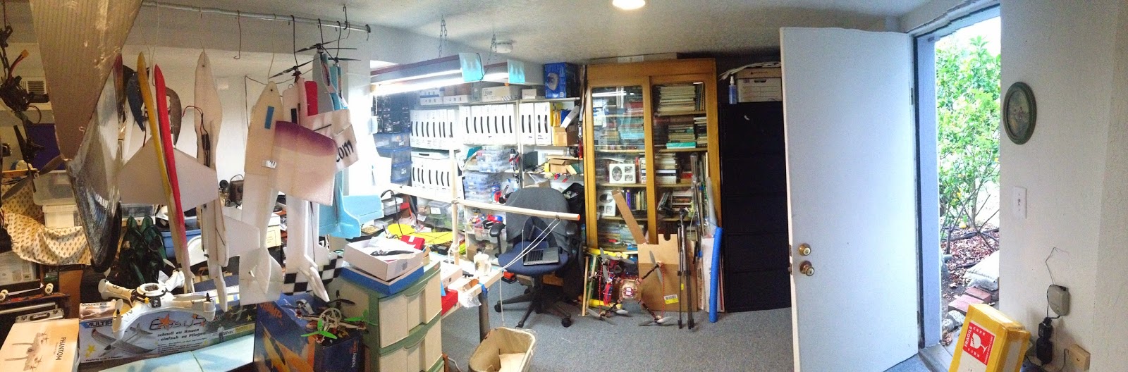 EastBay RC: Workshop and Airplane Hangar