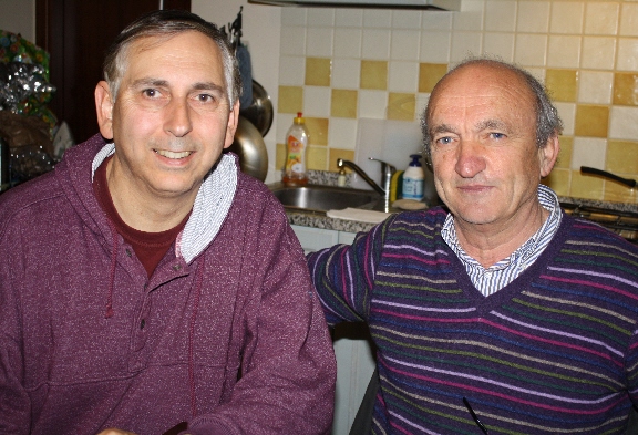 Living (with) abroad in Tuscany: Ancient family ties, common interest ...