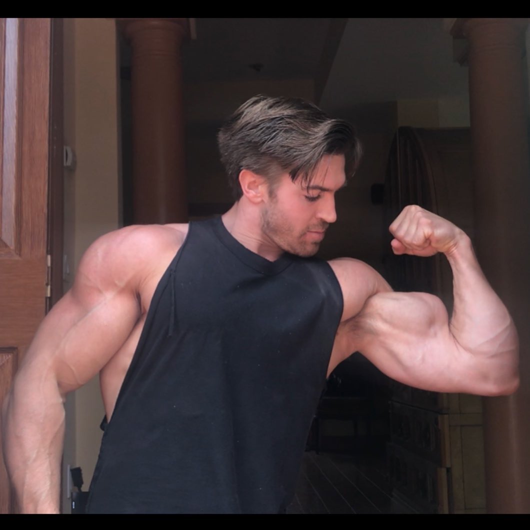 Muscle Muscle Muscle Adam Charlton Aka Adam400m 2