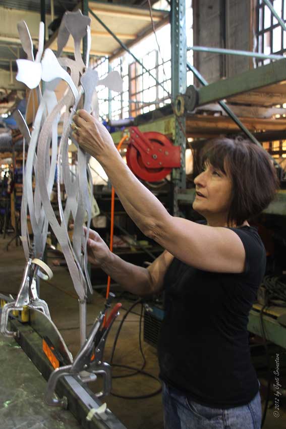 Public Art in Chicago: Christine Rojek at work