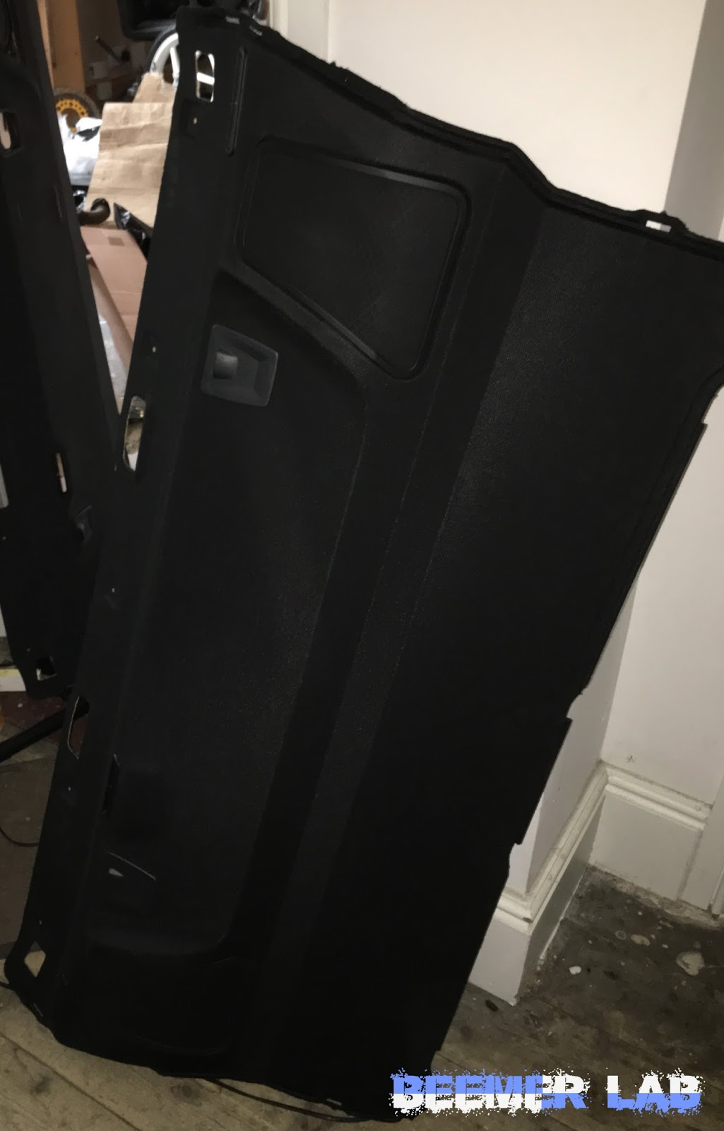 Beemer Lab: F10: Rear Parcel-Shelf Swap / Replacement