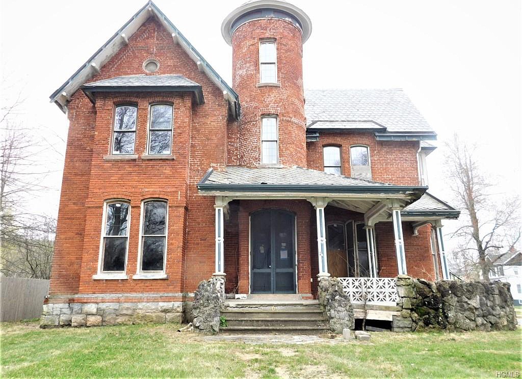 Sweet House Dreams: Save Me: 1892 Brick Victorian in Goshen, New York