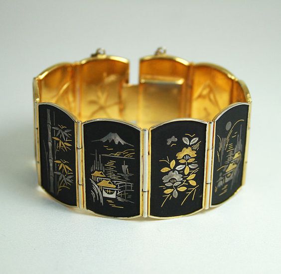 The Closet Historian: Sunday Spotlight: Damascene Jewelry