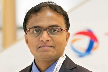 Ramesh Menon's Clicks and Writes: TheNational@7: A truly national ...