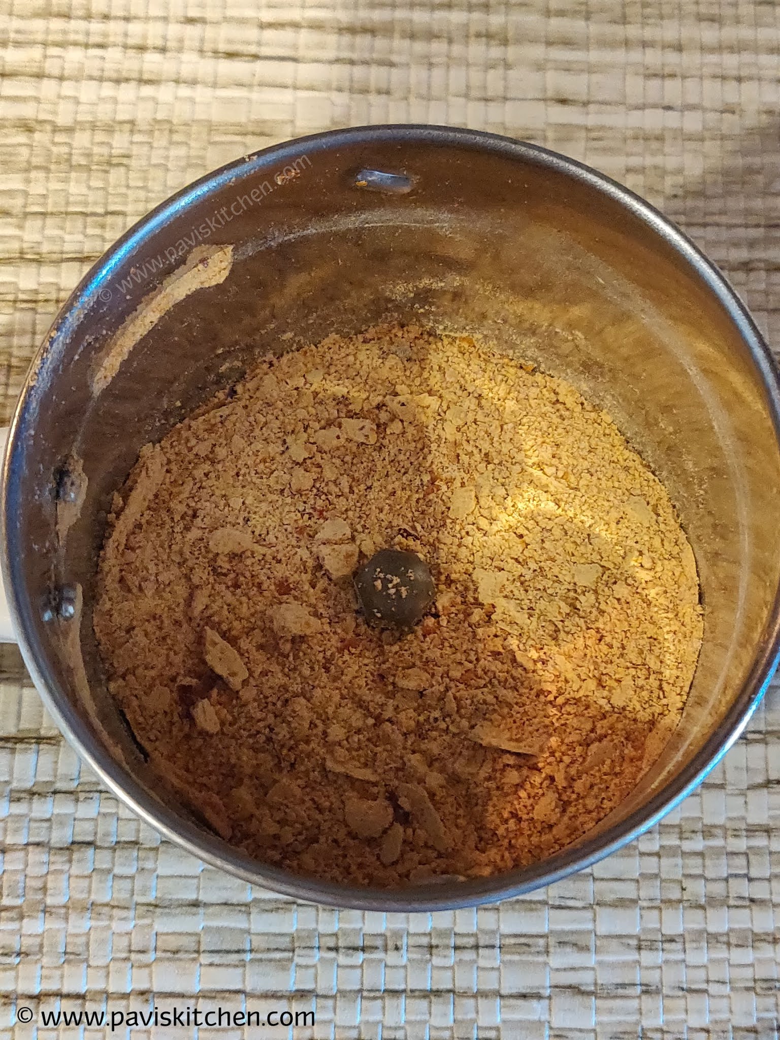 mullangi poriyal recipe | radish poriyal | mullangi curry | radish palya