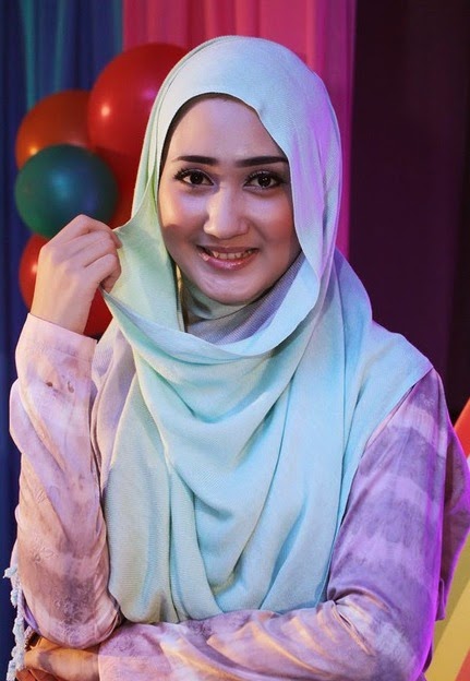 Fashionable Hijab: 3 Ways To Avoid Jilboob Style