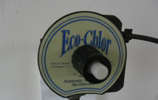 Máy châm clo ECO-Chlor