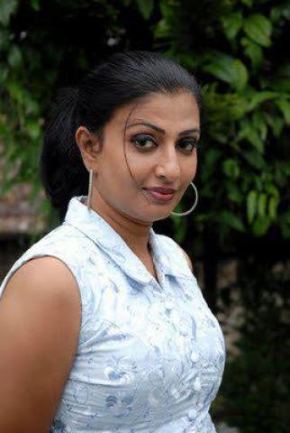 Malayalam Serial Actress Maya Viswanath Unseen Images,Pictures,Stills ...