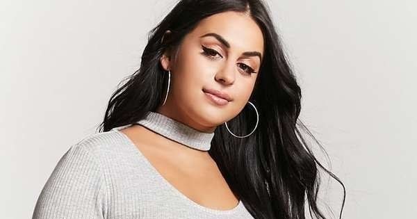 Kingdom of Women: Fashionable Plus Size Clothing and the Big Sexy