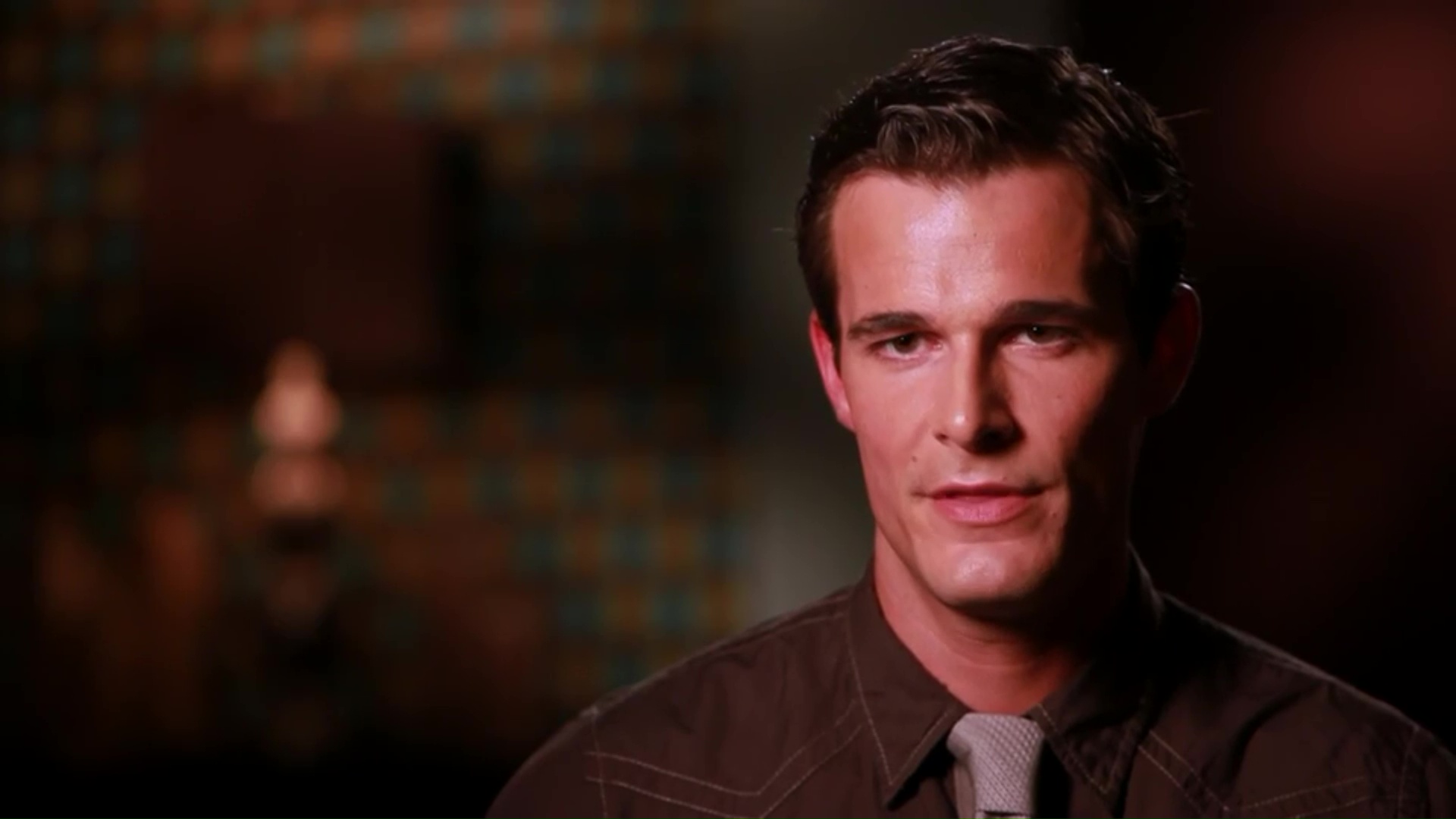 ausCAPS: Jimmy Clabots nude in Gigolos 2-01 "Gigo-loan"