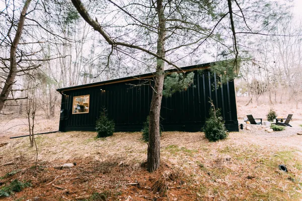 Shipping Container Homes & Buildings: Lily Pad Airbnb - Small Shipping ...