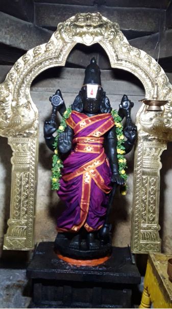Tamilnadu Tourism: Karivaradharaja Perumal Temple, Kalavai, Vellore