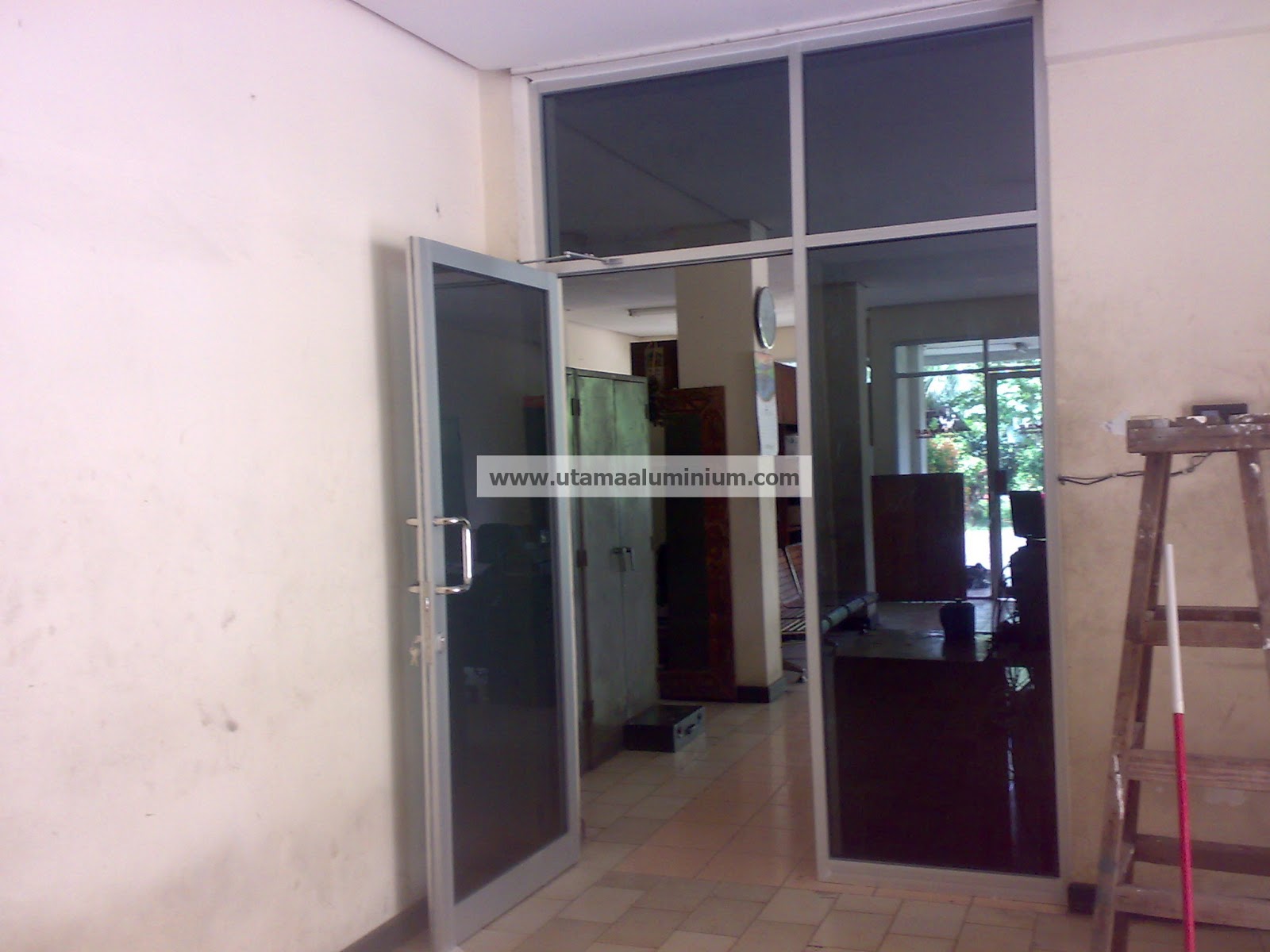 Ide 39+ Pintu Kaca Riben