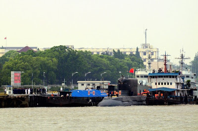 China Defense Blog: Sub Photos of the day: Qing class in Shanghai, LA ...
