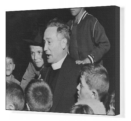 La Piazza: The amazing story of Mario Borrelli