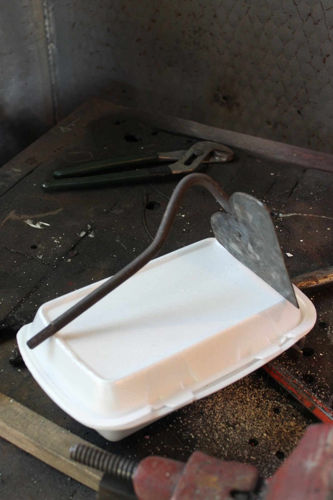 Bills Garden Tips: Homemade Garden Hoe