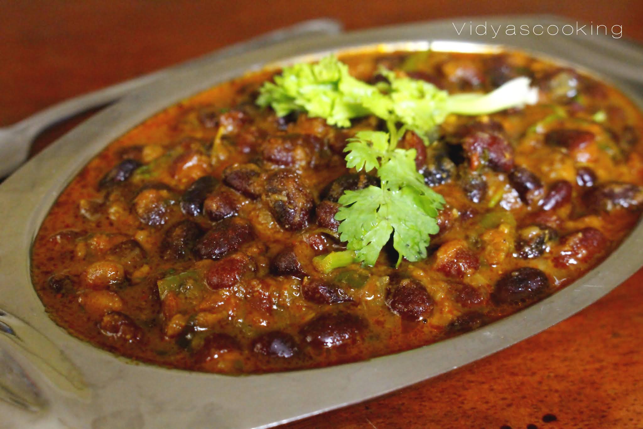 Gravy and Curries: Rajma Curry Recipe