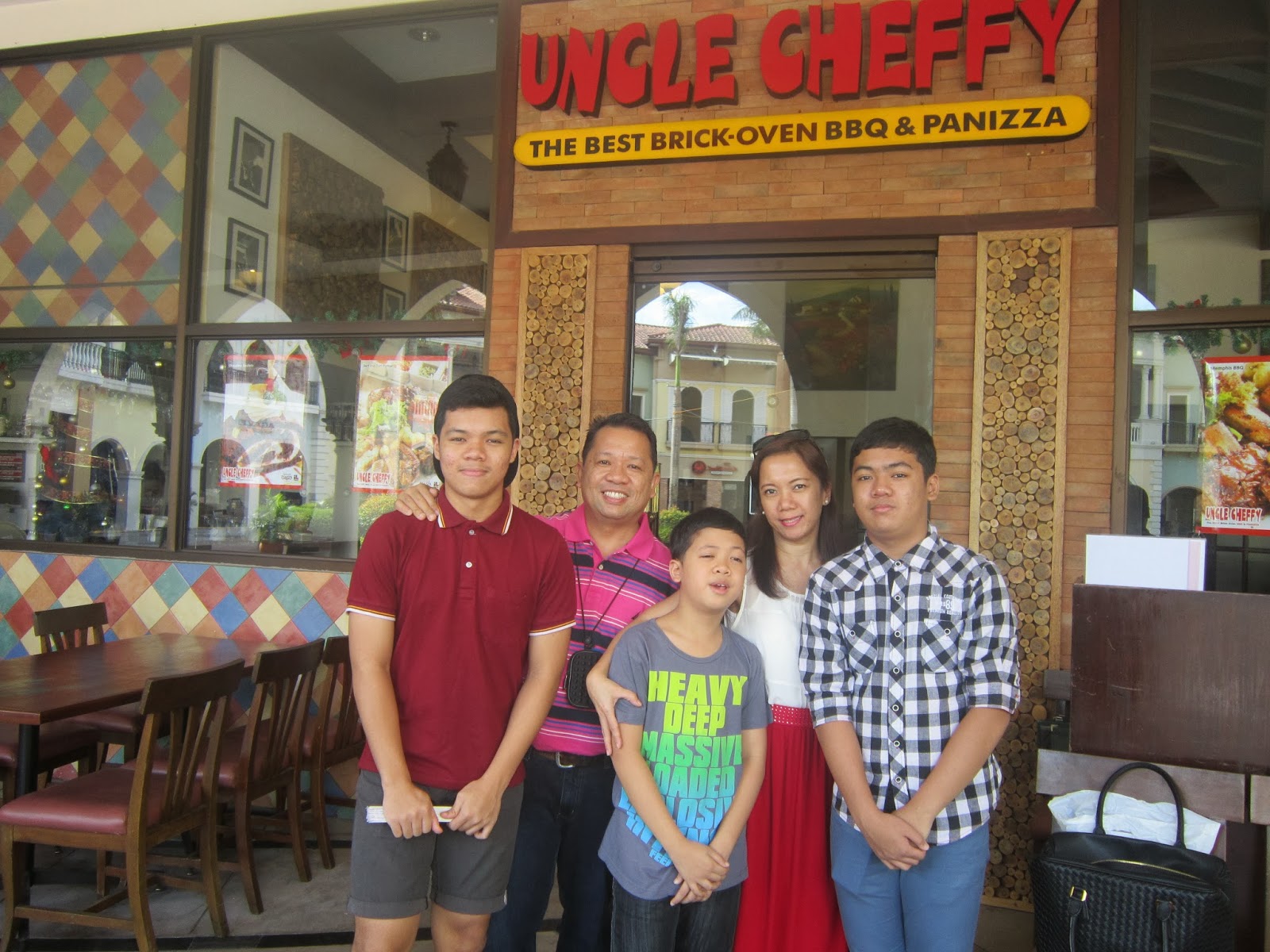 UNCLE CHEFFY RESTO @ VENICE PIAZZA MCKINLEY HILLS