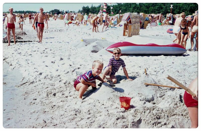 Beautiful Pics of a German Family During Their 1966 Summer Vacation ...