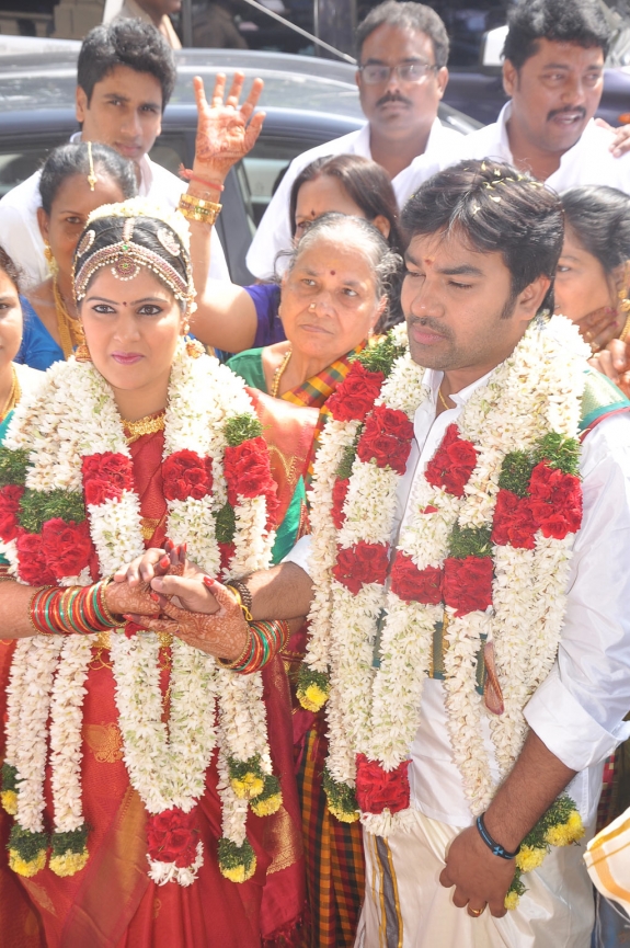 ACTOR MIRCHI SHIVA MARRIAGE PHOTOS | cine2photos.blogspot.fr
