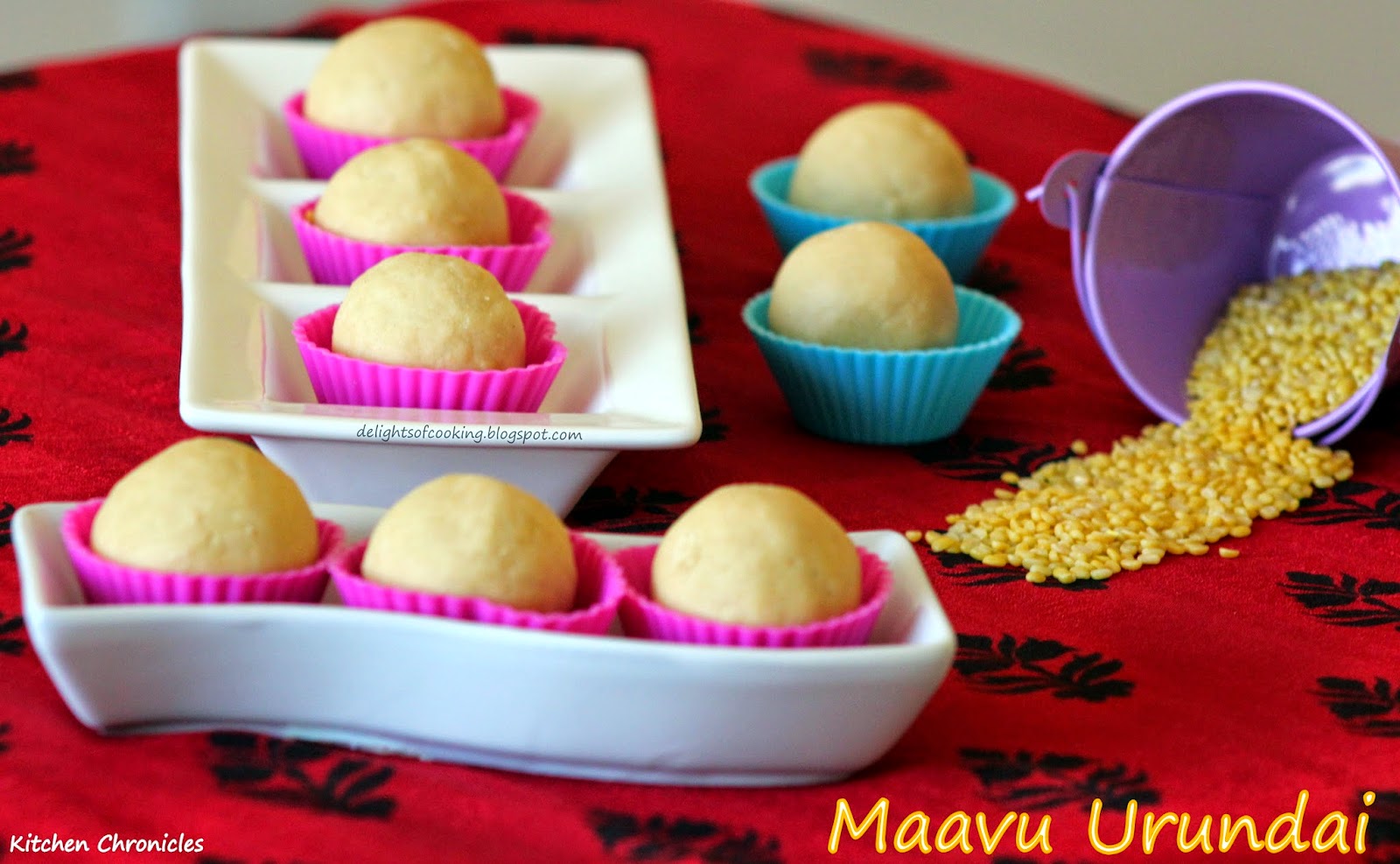 Classic Chettinad Kitchen: Maavu Urundai / Moong Dhal Laddoo