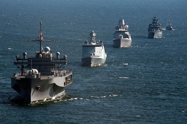 Amphibious command ship - military knowledge