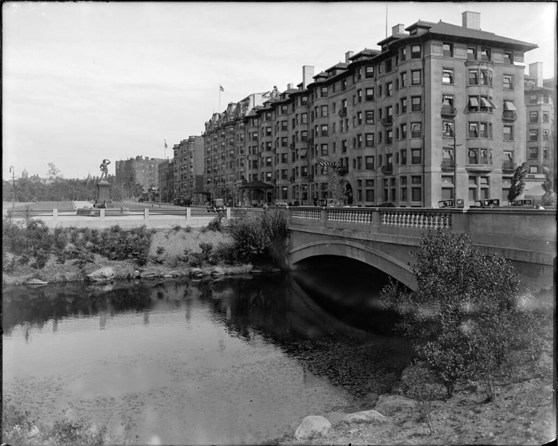 30 Amazing Pics Capture Street Scenes of Massachusetts in the 1920s ...